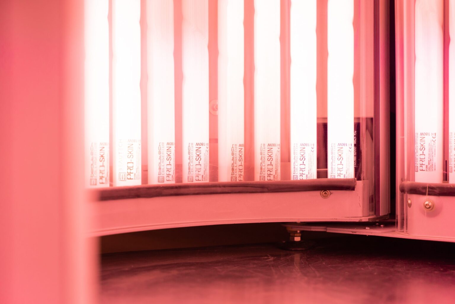 Come funzionano le lampade solarium al collagene? - Estélite Blog